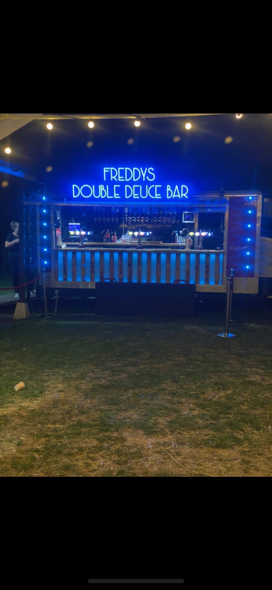 Image Gallery - Freddys Double Deuce Bar